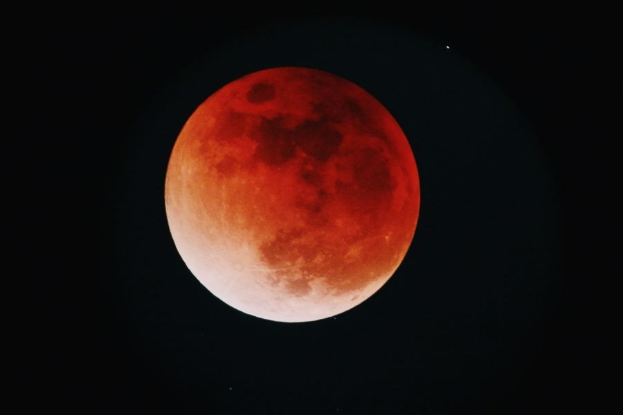 Total Lunar Eclipse Visible in the Czech Republic on 7 September ...